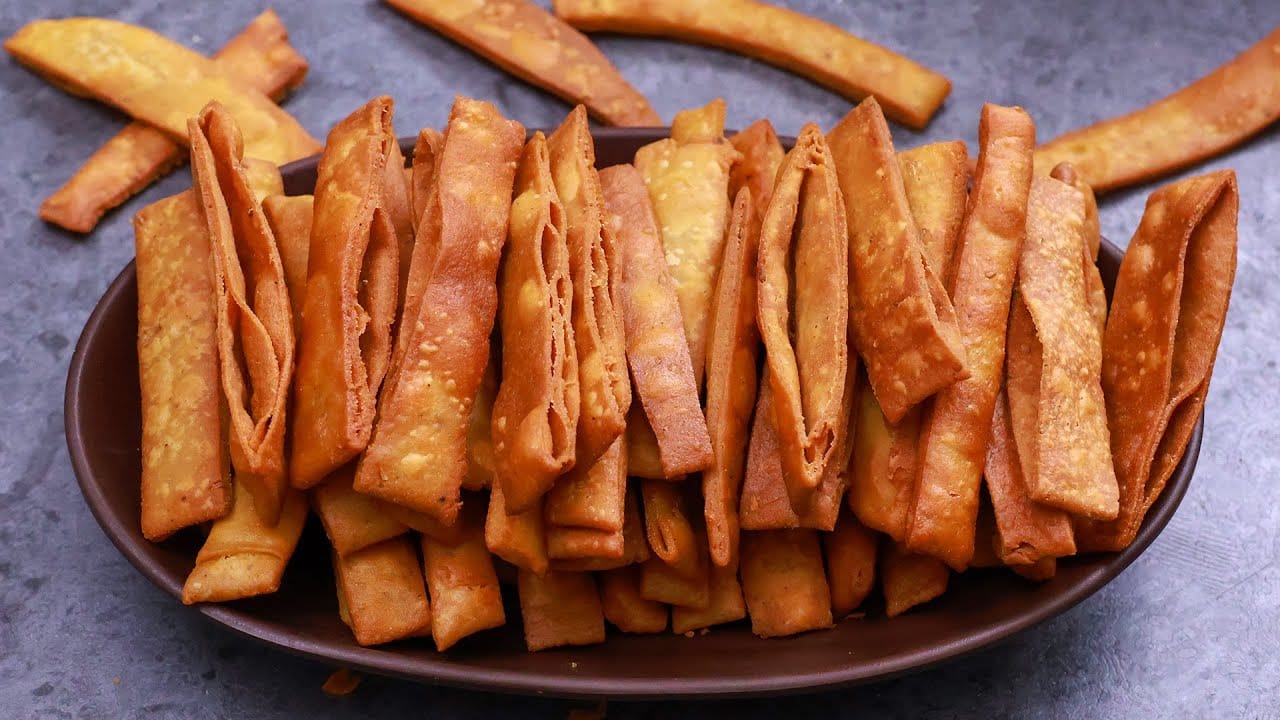 Moong Dal Namak Para | Wholesome Snack - Taste of Kuchaman